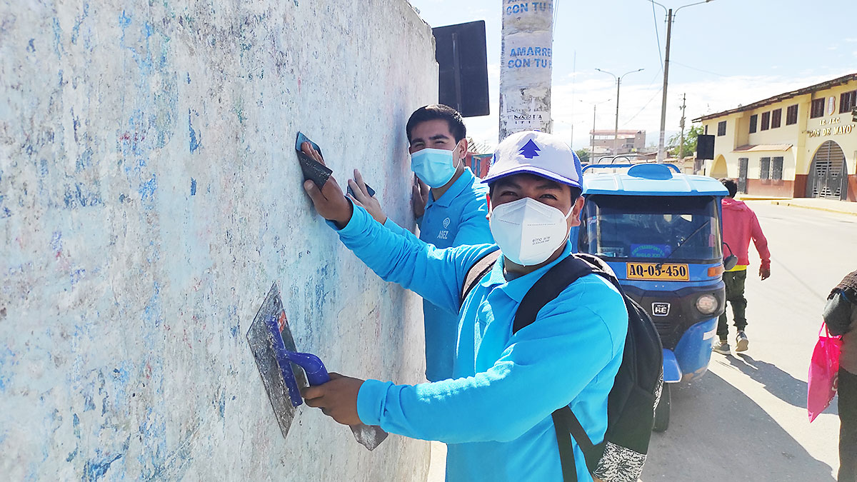 Painting Murals in Cajamarca, Peru - ASEZ